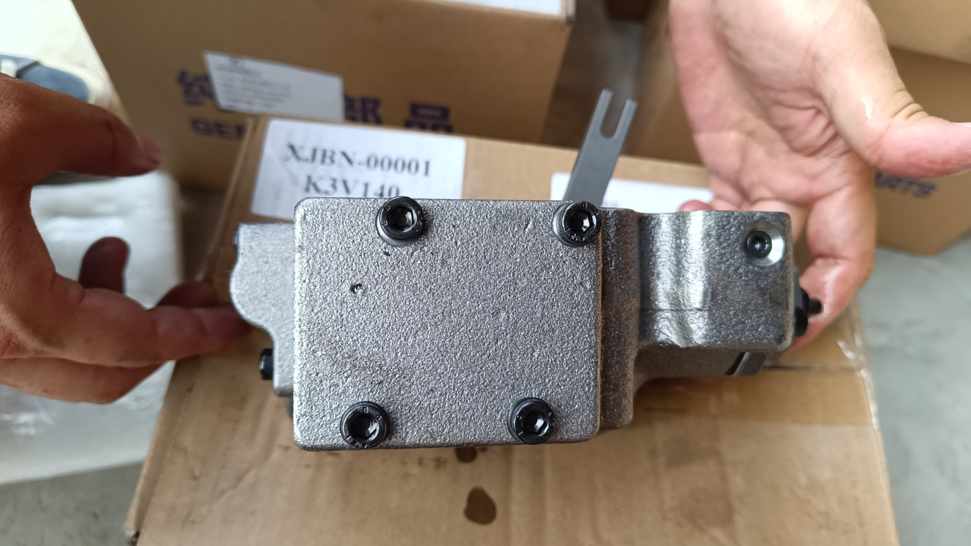 XJBN-00001 Regulyator main pump Liugong Excavator CLG920 CLG922 CLG923 ...